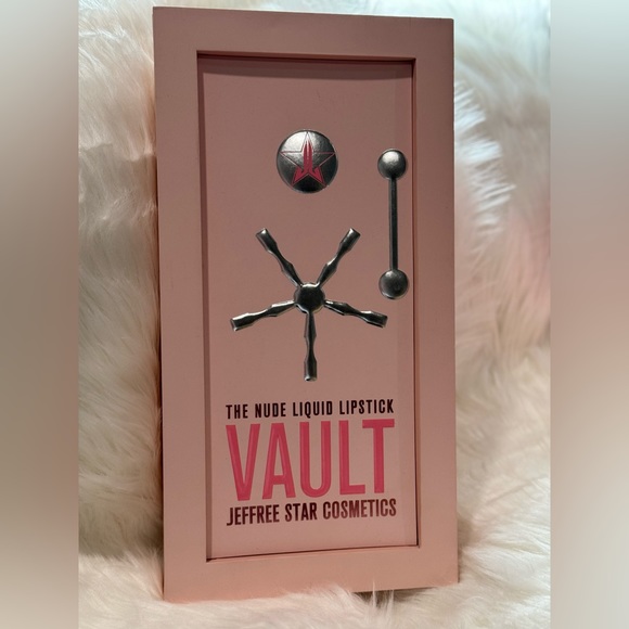 Jeffree Star | Makeup | Jeffrey Starr Cosmetics Volt Liquid Lipstick ...